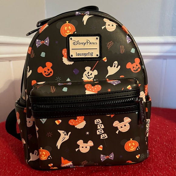 Loungefly | Bags | Used Twice Loungefly Disney Parks 220 Halloween ...